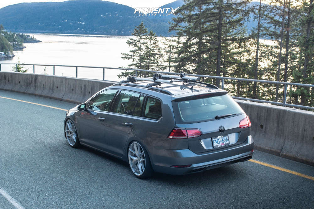 2018 Volkswagen Golf SportWagen Comfortline with 19x8.5 Rotiform Flg ...