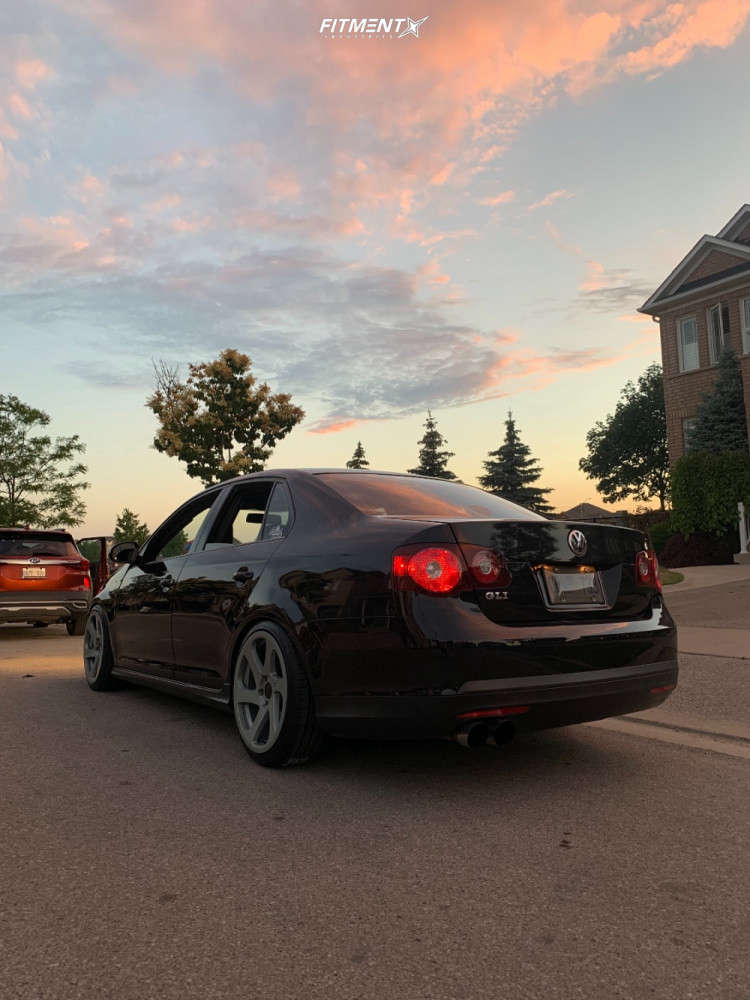 2008 Volkswagen Jetta GLI with 18x8.5 3SDM 0.06 and Jinyu 215x40 on ...