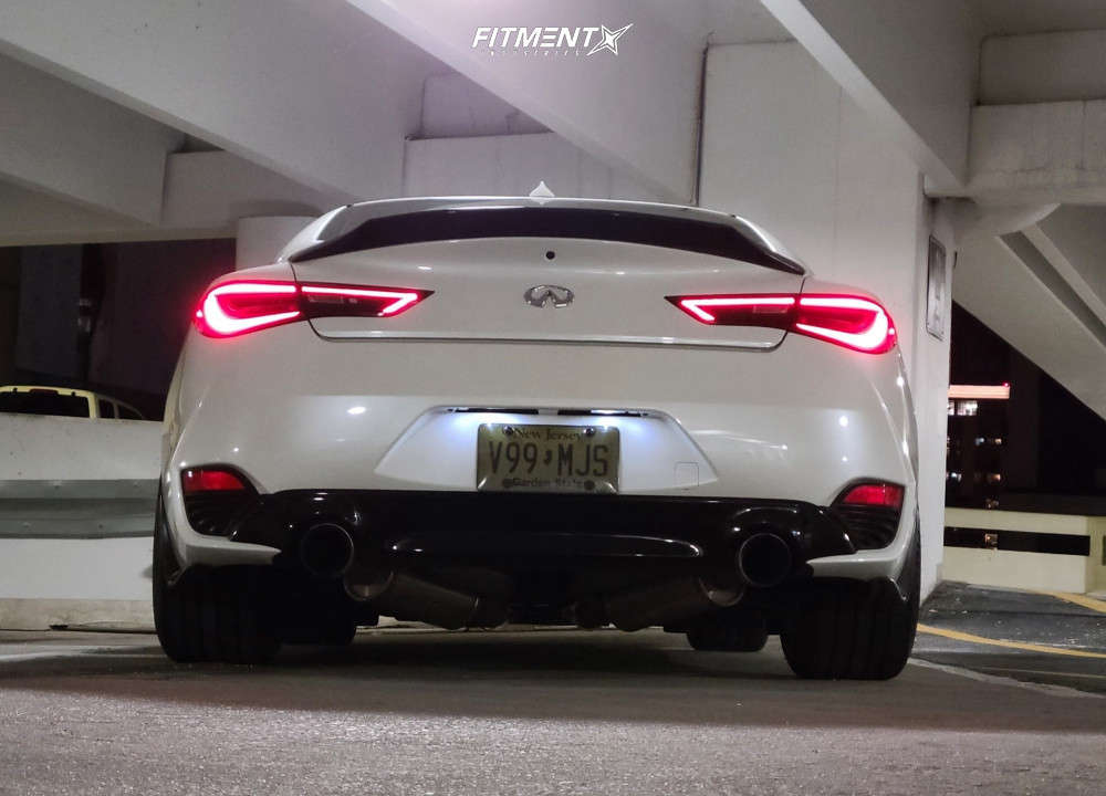 2017 INFINITI Q60 Red Sport 400 with 19x10.5 Gram Lights 57dr and ...