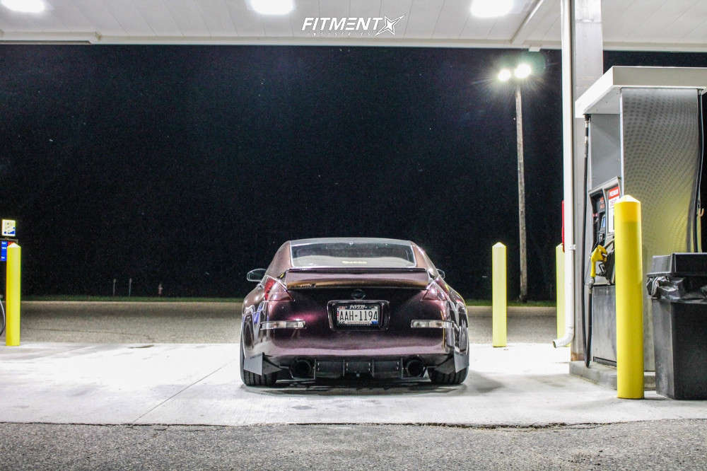 2006 Nissan 350Z Enthusiast with 19x10.5 ESR Cs12 and Yokohama 255x35 ...