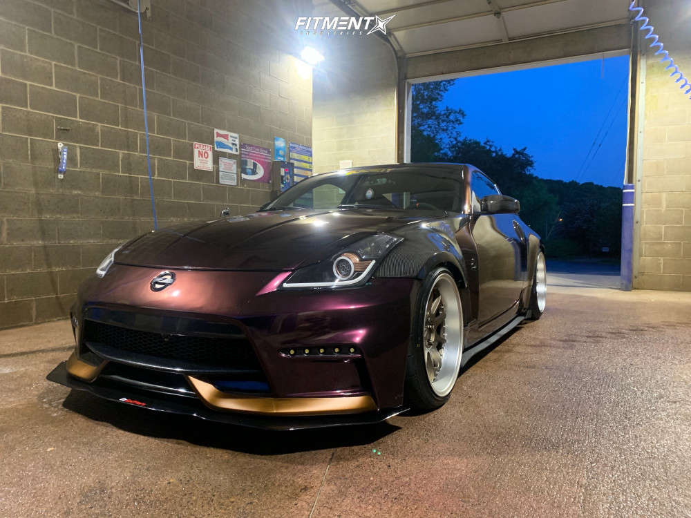 2006 Nissan 350Z Enthusiast with 19x10.5 ESR Cs12 and Yokohama 255x35 ...
