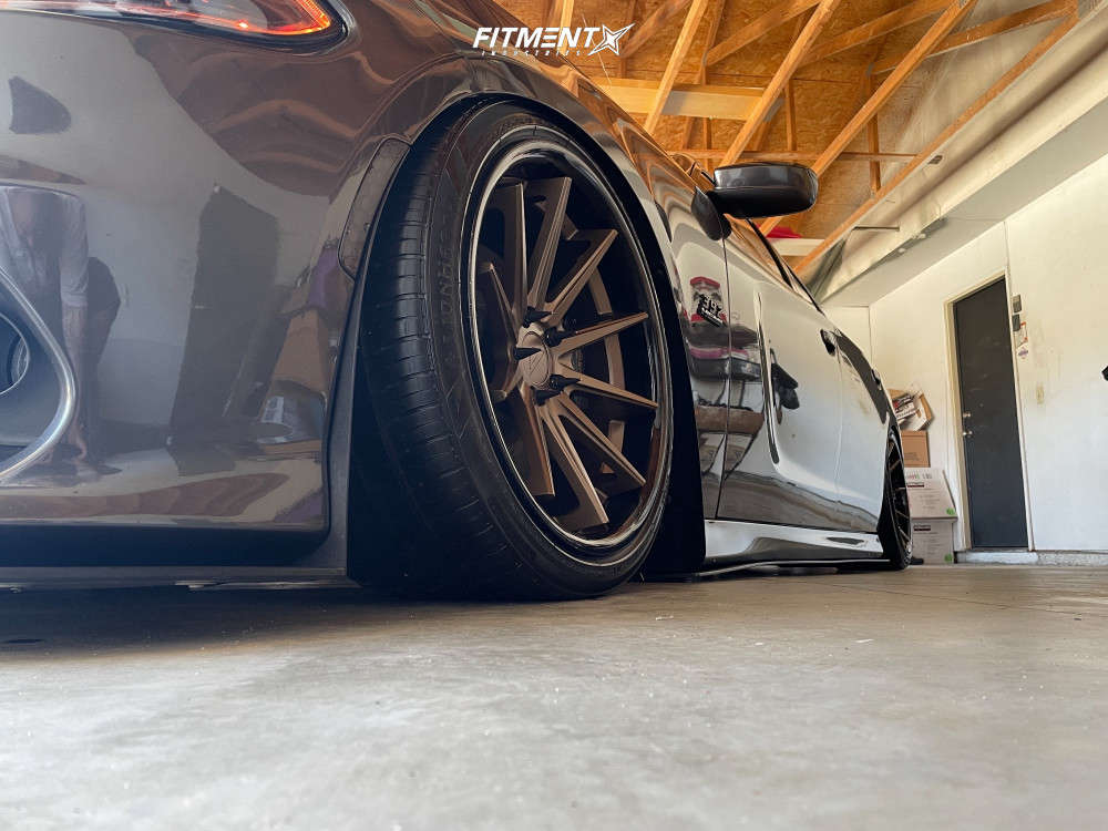 2019 Dodge Charger R/T Scat Pack with 20x10.5 Ferrada FR4 and Lionhart ...