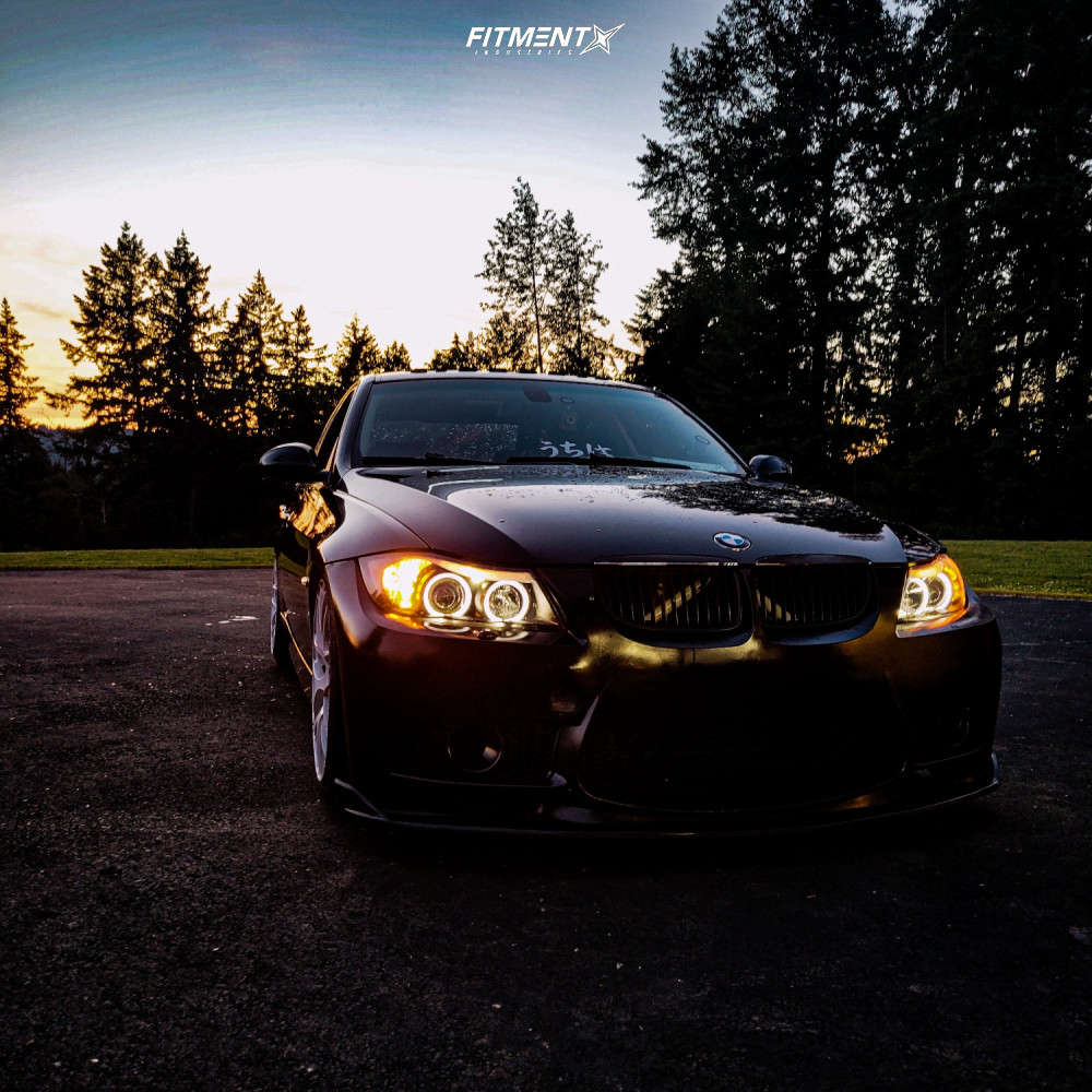 2006 BMW 325i Base with 19x8.5 VMR V710 and Federal 225x35 on Coilovers ...