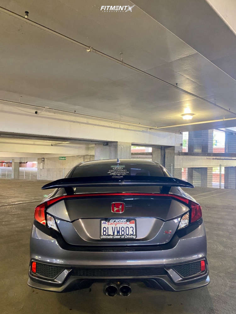 2019 Honda Civic Si with 18x9.5 Work Emotion D9r and Hankook 225x40 on Lowering Springs ...