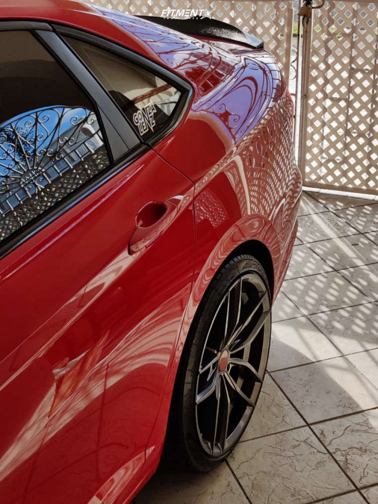 2019 Volkswagen Jetta R-Line with 19x8.5 Niche Vosso and Petlas 225x40 ...