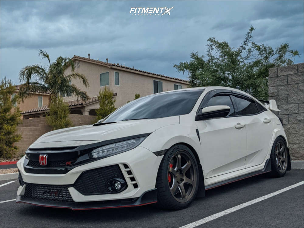 2018 Honda Civic Type R with 18x9.5 Titan7 T-D6 and Michelin 265x35 on ...