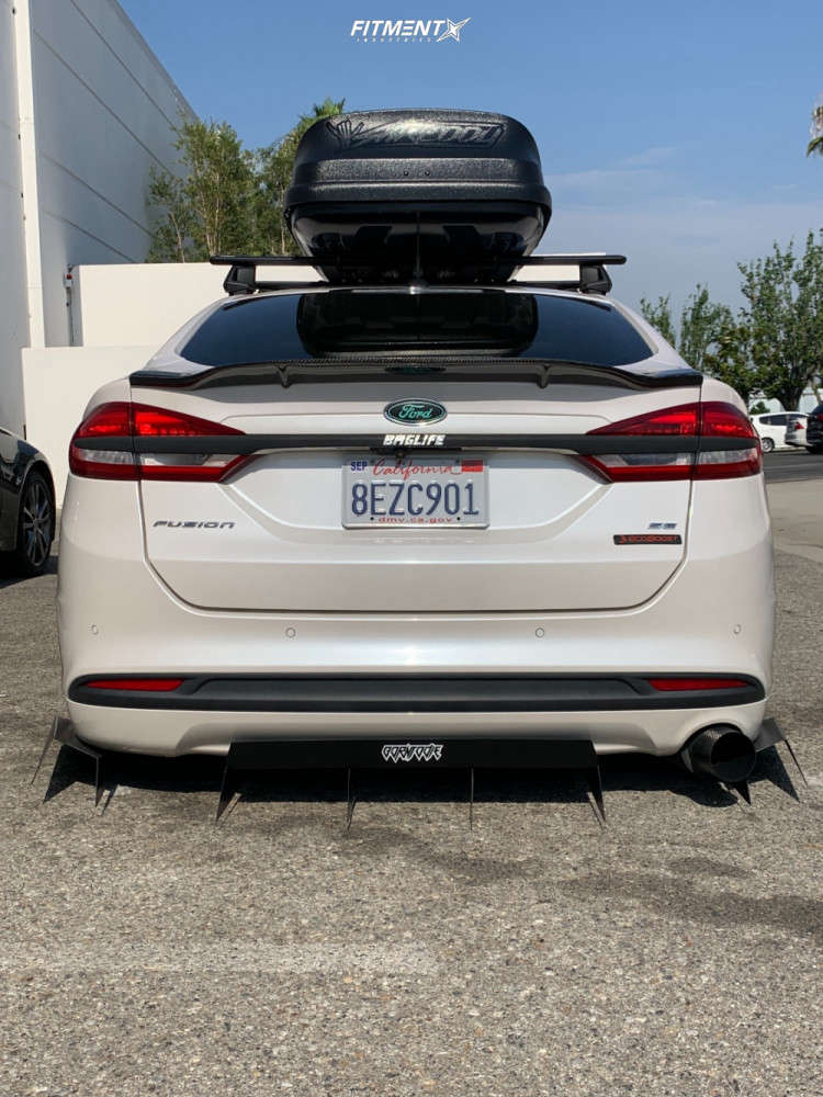 2018 Ford Fusion SE with 19x9.5 Vors Vr8 and Federal 215x35 on Air ...