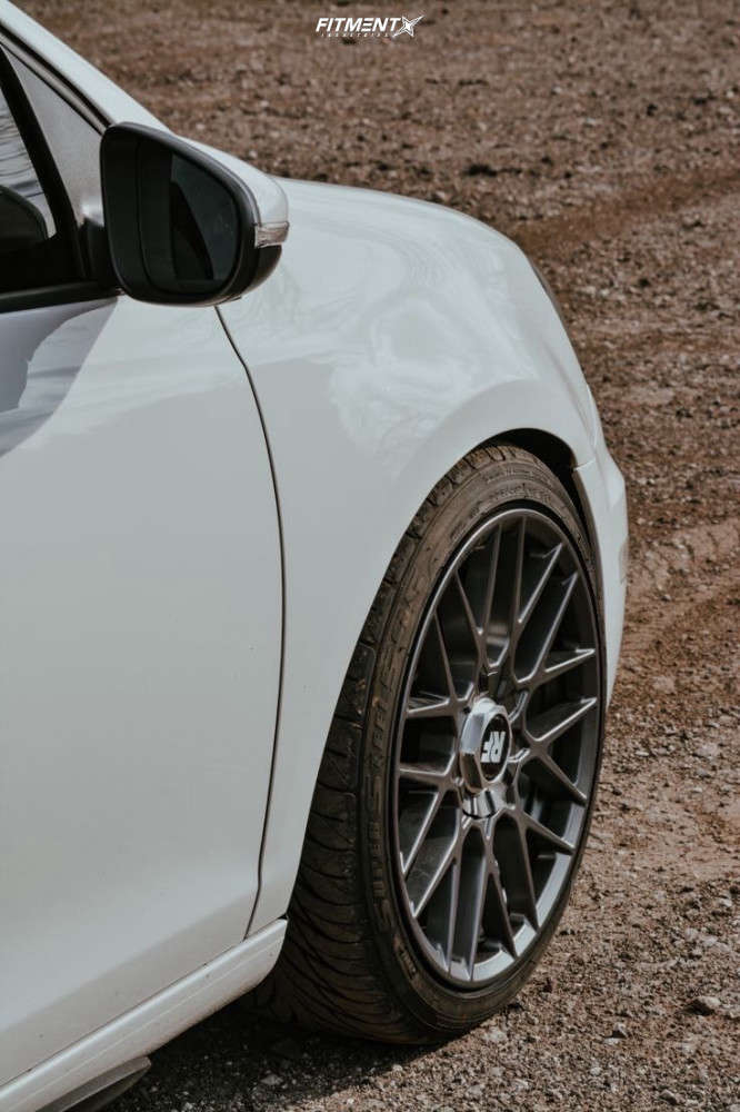 2014 Volkswagen GTI Wolfsburg Edition with 18x8.5 Rotiform Rse and ...