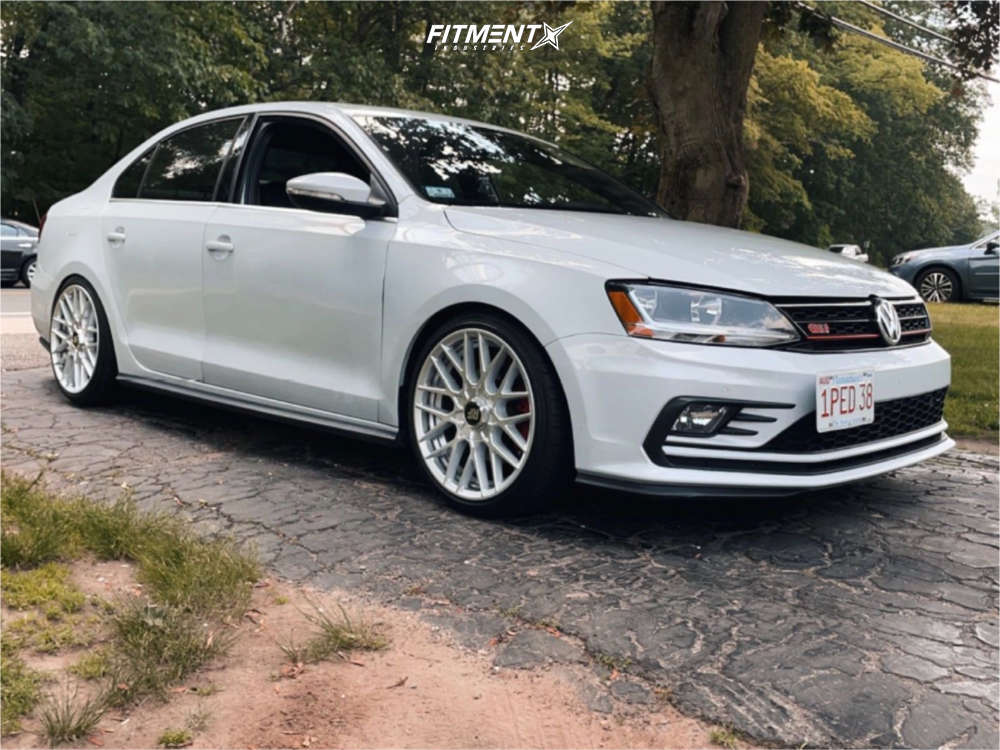2017 Volkswagen Jetta GLI with 18x8.5 Rotiform Rse and Goodyear 215x40 ...