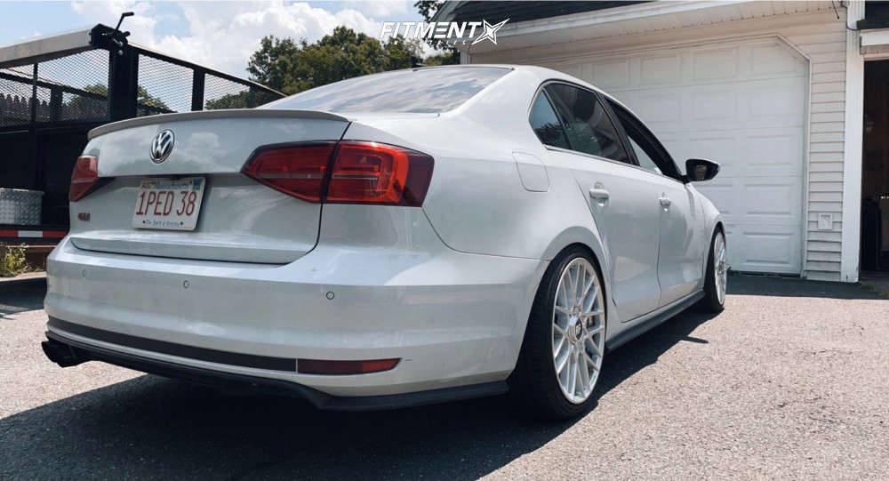 2017 Volkswagen Jetta GLI with 18x8.5 Rotiform Rse and Goodyear 215x40 ...