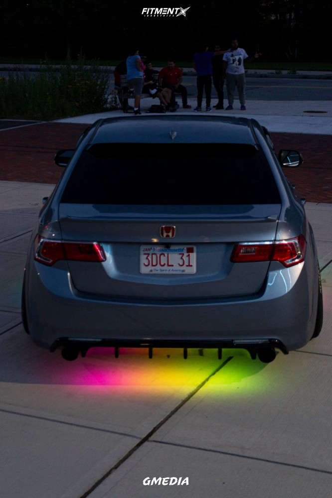2009 Acura TSX Base with 15x9.5 Aodhan Ds05 and Joyroad 195x30 on ...