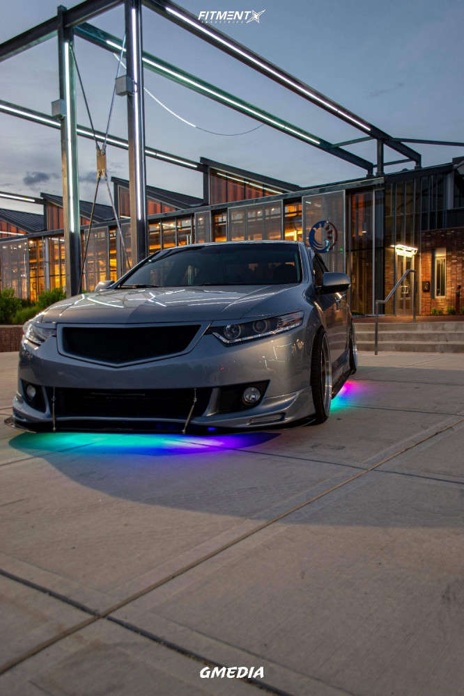 2009 Acura TSX Base with 15x9.5 Aodhan Ds05 and Joyroad 195x30 on ...