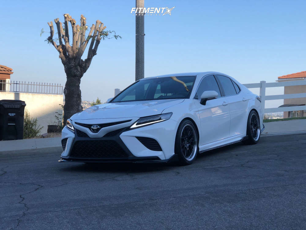 2020 Toyota Camry SE with 19x9.5 ESR Cs11 and Saffiro 235x30 on ...