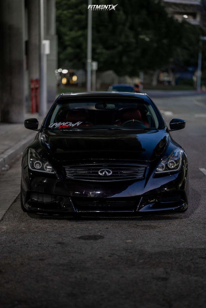 2011 INFINITI G37 IPL with 18x9.5 Rays Engineering 57dr and Continental ...
