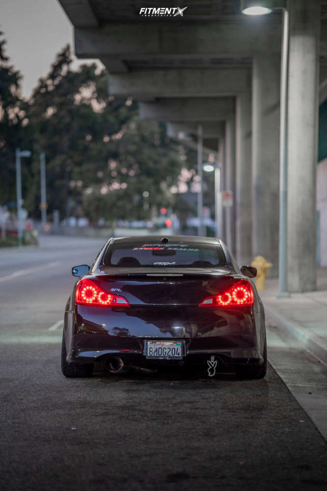 2011 INFINITI G37 IPL with 18x9.5 Rays Engineering 57dr and Continental ...