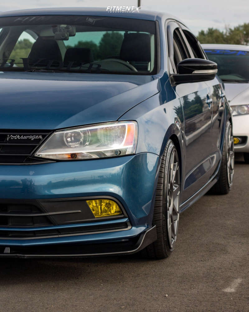 2016 Volkswagen Jetta S with 18x8.5 Rotiform Cvt and Nankang 225x35 on ...