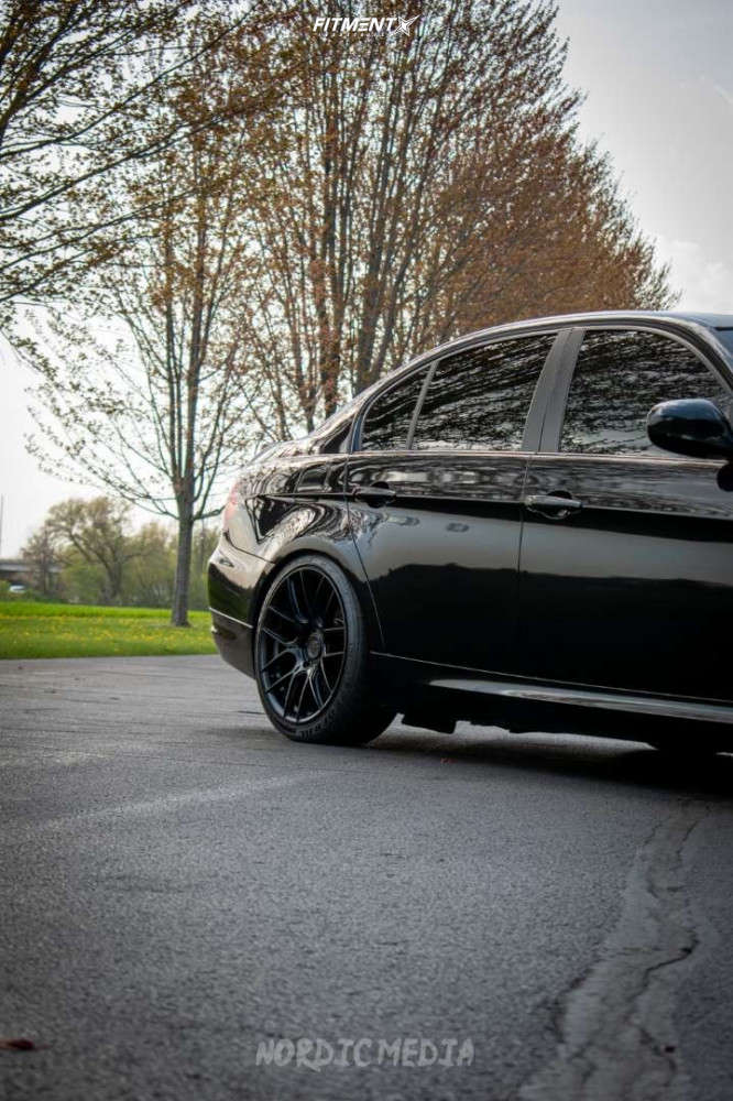 2011 BMW 335i XDrive Base with 18x8.5 Aodhan Ah-x and Federal 225x40 on ...