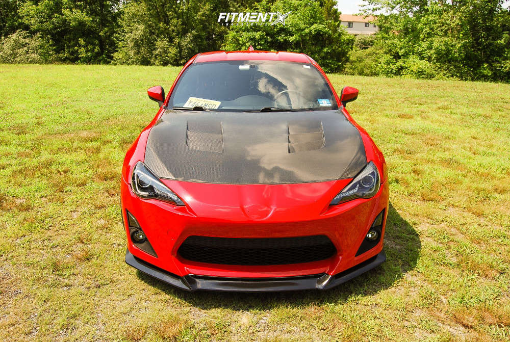 2013 Scion FR-S Base with 18x8.5 Cosmis Racing R1 and Federal 245x45 on ...