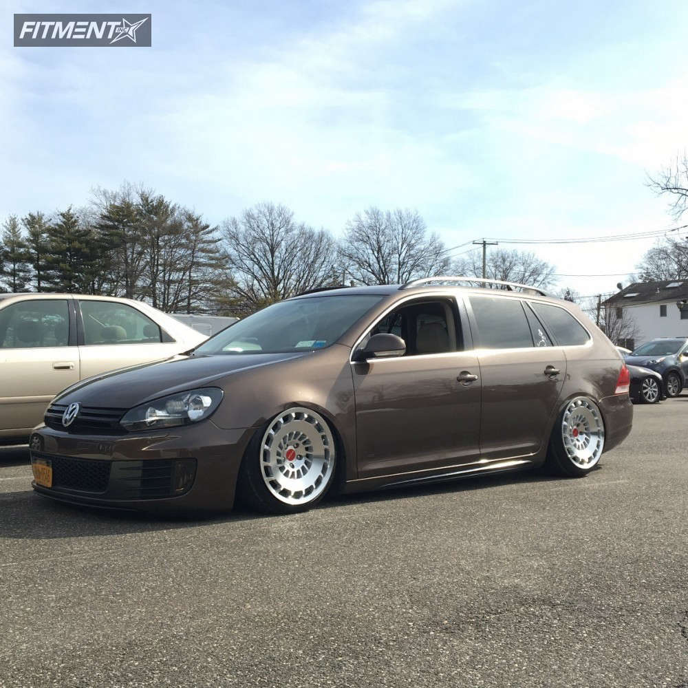 2012 Volkswagen Jetta SE with 18x9.5 Rotiform Ccv and Nankang 215x40 on ...