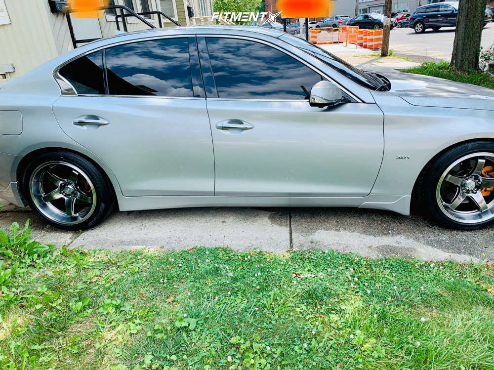 2016 INFINITI Q50 Premium with 18x10 XXR 555 and Vercelli 245x45 on ...