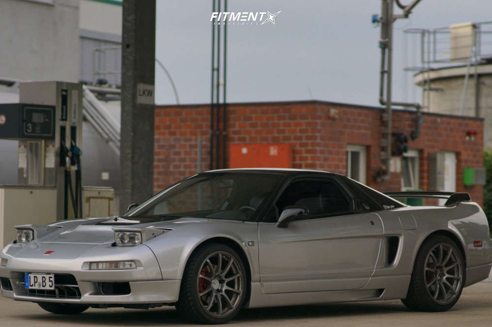 1992 Acura NSX 2dr Coupe with 17x8 Advan Racing RS and Hankook 225x35 ...