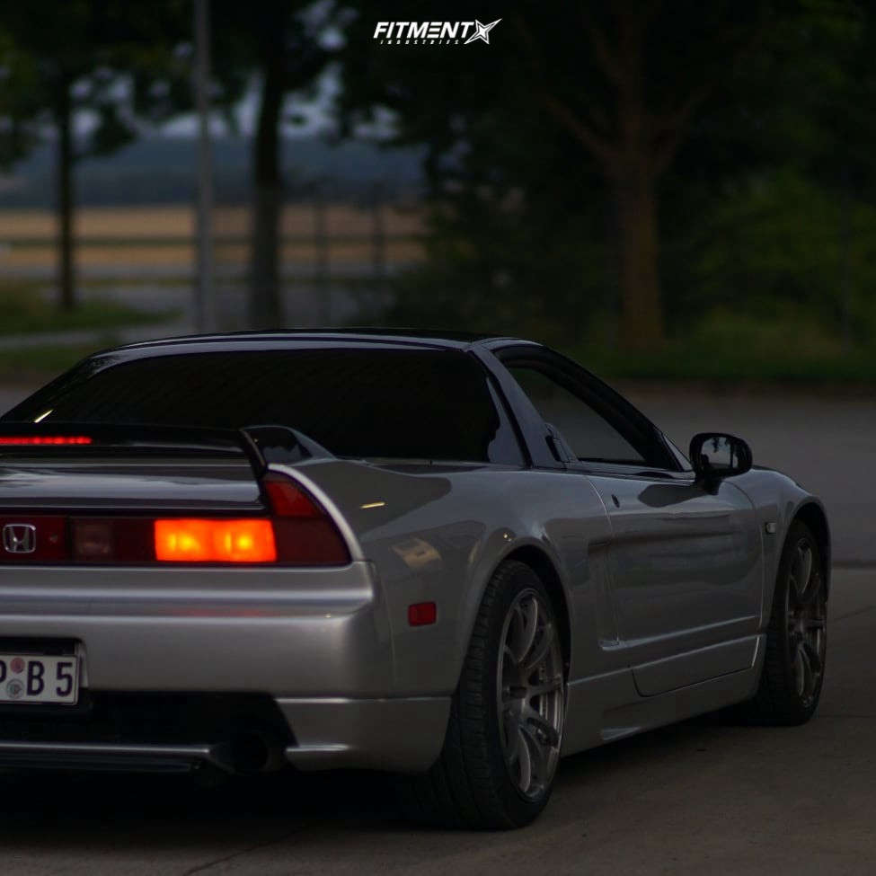 1992 Acura NSX 2dr Coupe with 17x8 Advan Racing RS and Hankook 225x35 ...