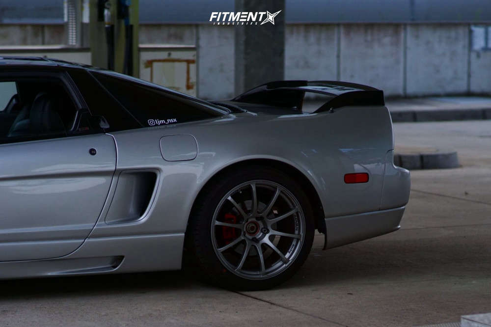 1992 Acura NSX 2dr Coupe with 17x8 Advan Racing RS and Hankook 225x35 ...
