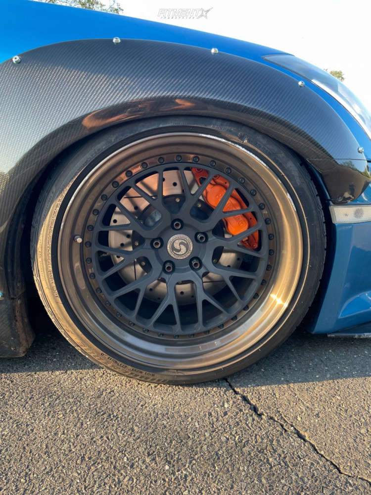 2006 INFINITI G35 2dr Coupe (3.5L 6cyl 6M) with 19x10.5 Signature Wheel ...