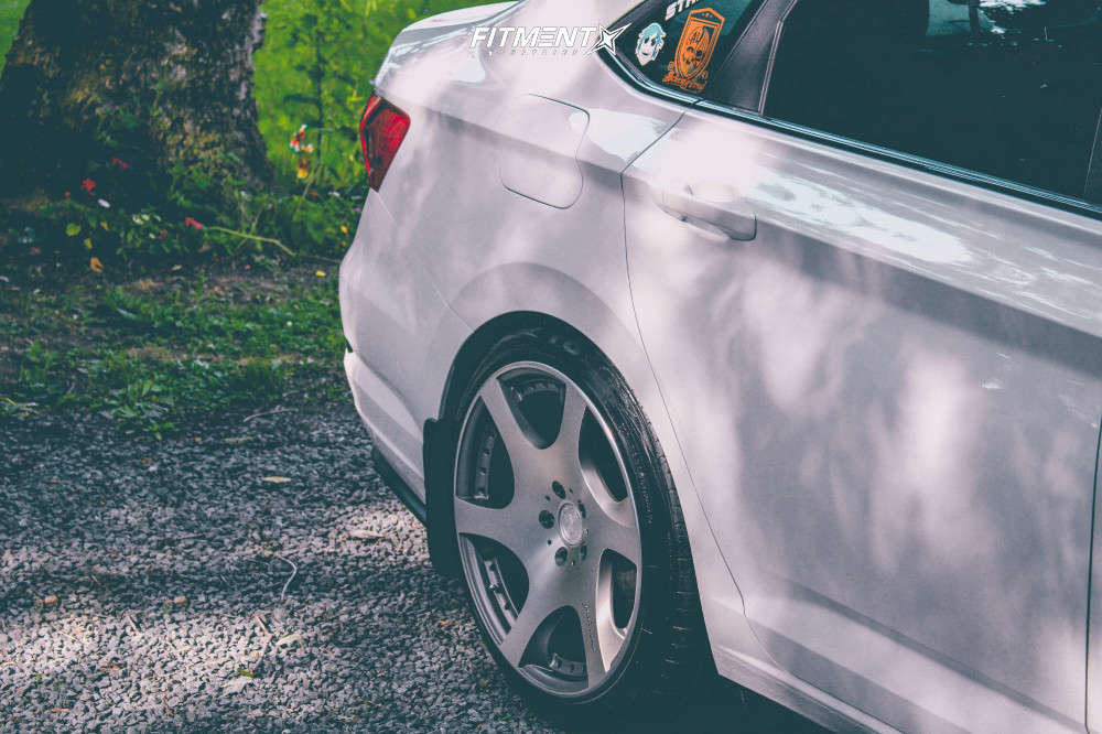 2020 Volkswagen Jetta S with 19x9.5 MRR Vp3 and Toyo Tires 225x45 on ...