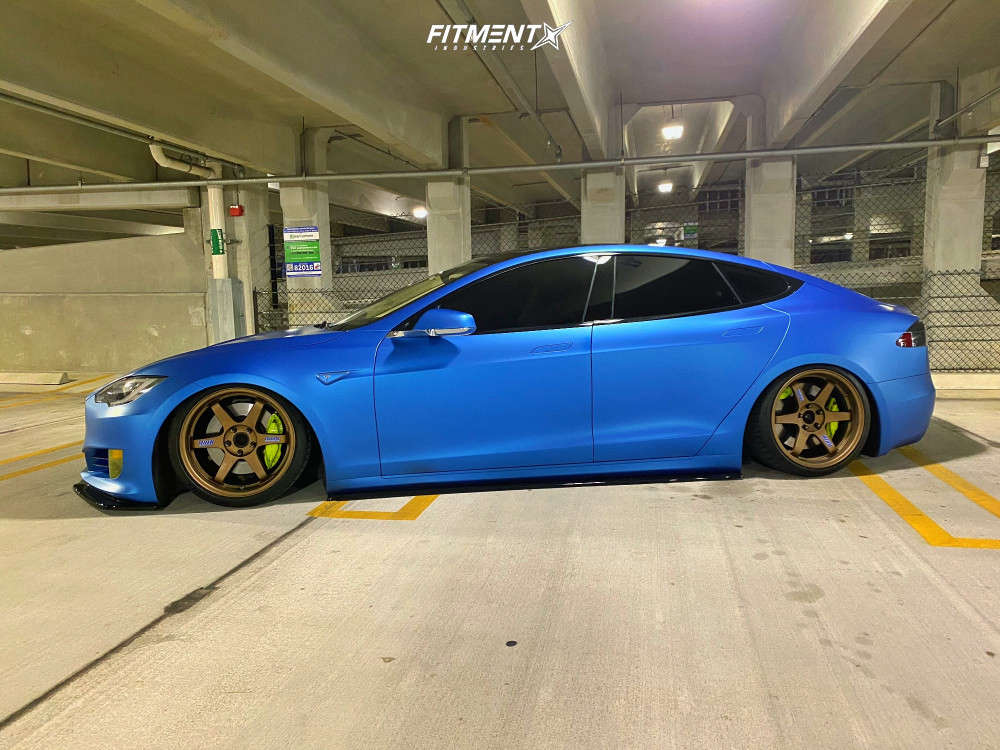 2016 Tesla S 70 with 19x9.5 Volk Te37sl and Michelin 245x35 on Air ...