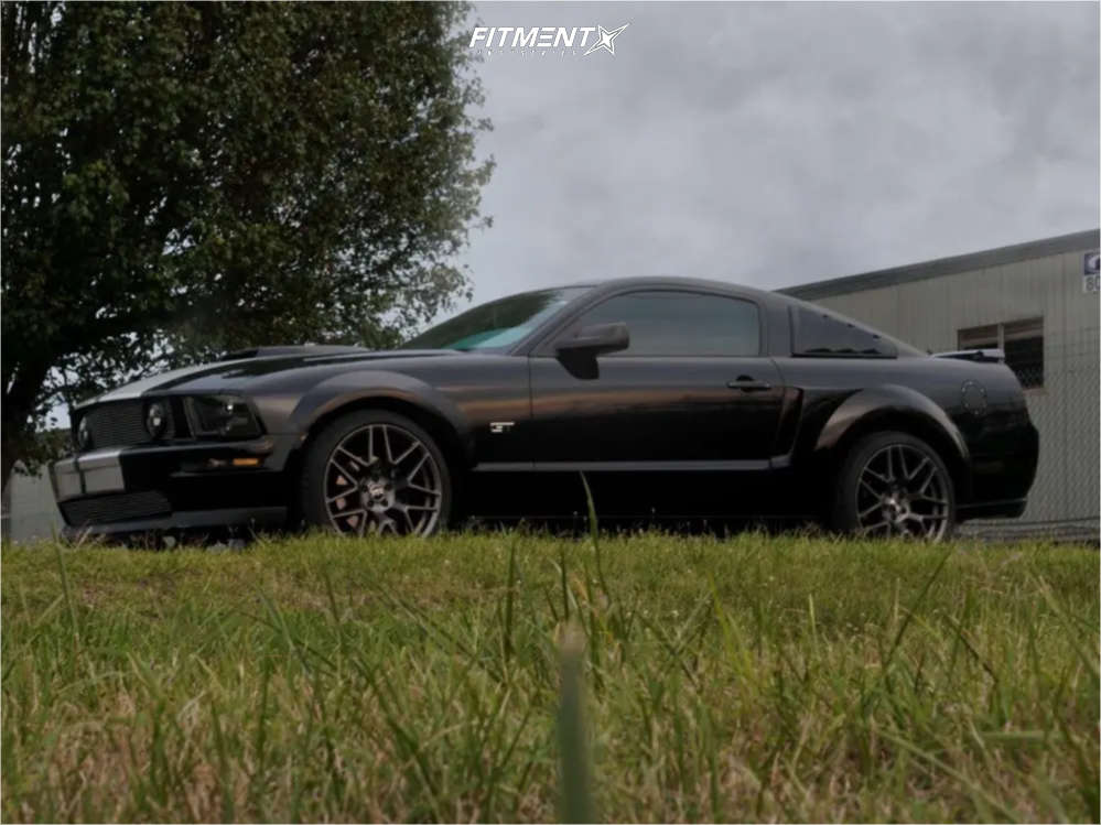 2007 Ford Mustang GT with 20x9.5 RTR Tech 7 and Nitto 255x35 on Stock ...