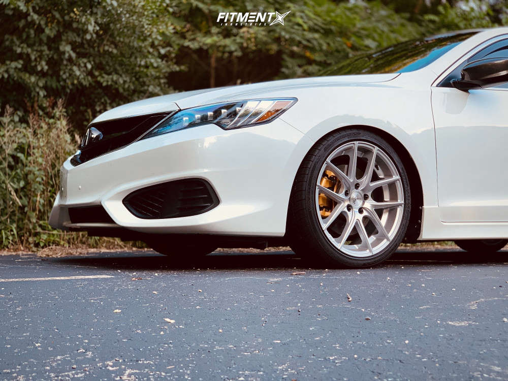 2018 Acura ILX Base with 18x8 Niche Targa and Vercelli 225x40 on ...