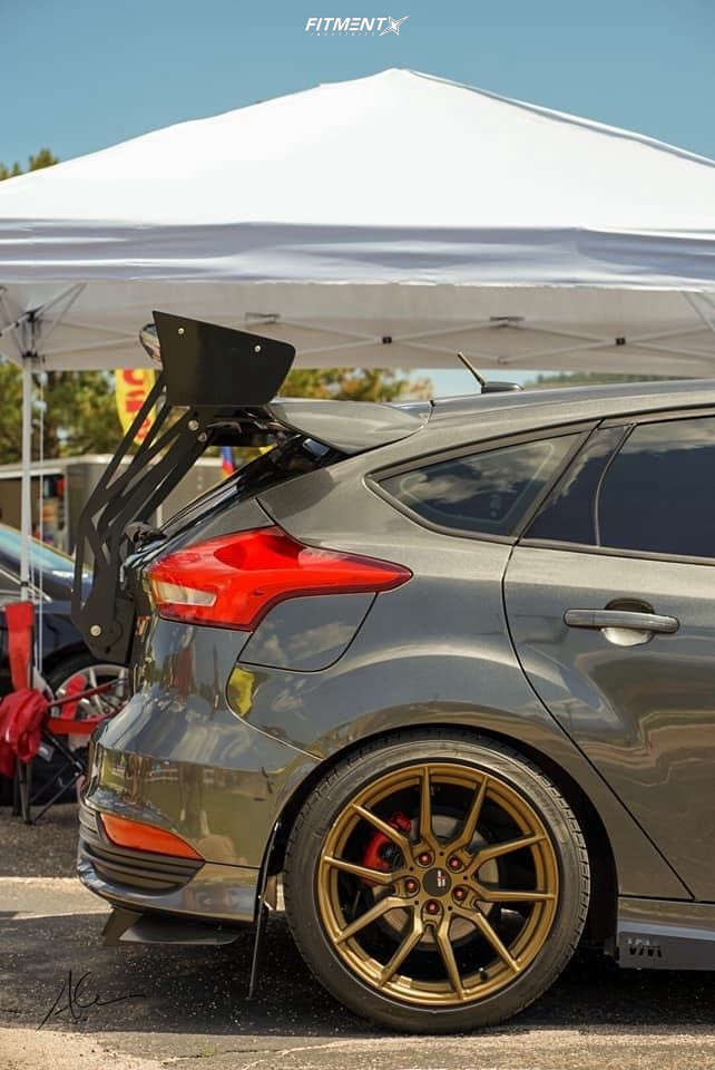 2016 Ford Focus ST with 18x9.5 Option Lab R716 and Kenda 235x45 on ...