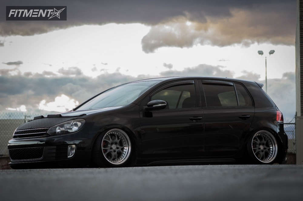 2012 Volkswagen GTI Base with 17x9.5 Racing Hart and Ohtsu 205x40 on ...