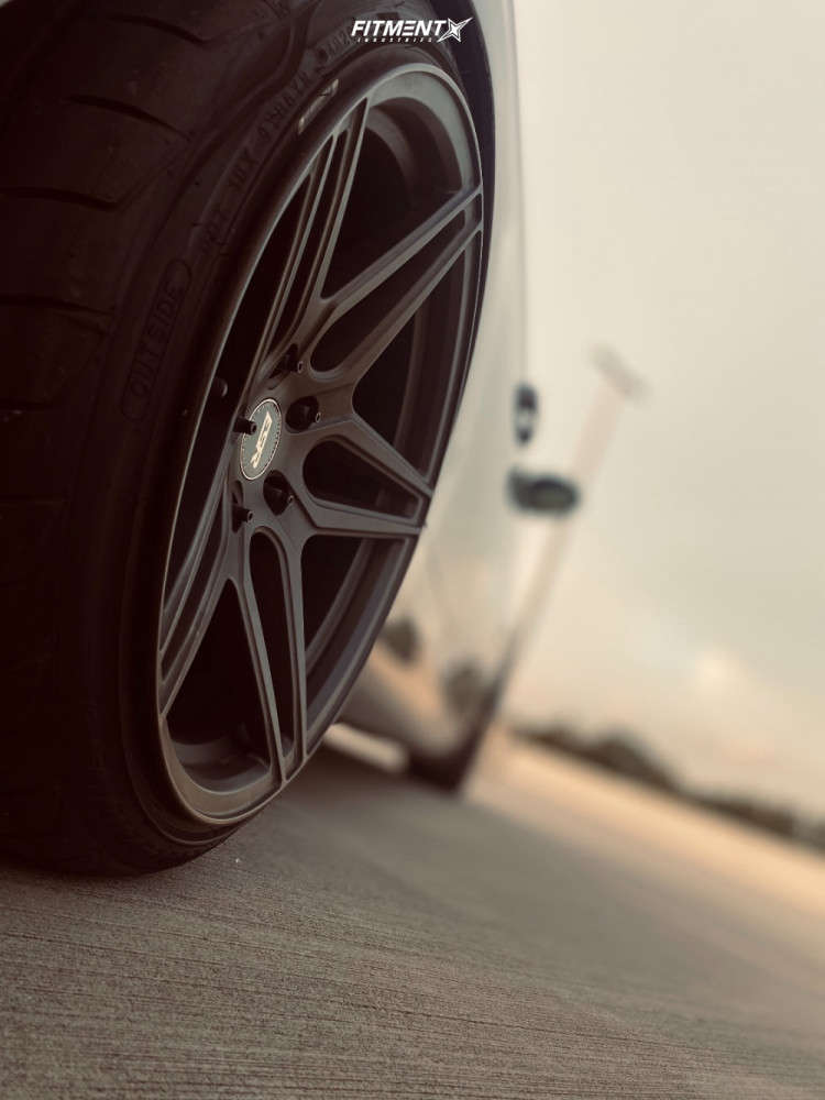 2008 BMW 3 Series Base with 19x9.5 ESR Rf15 and Federal 225x35 on ...