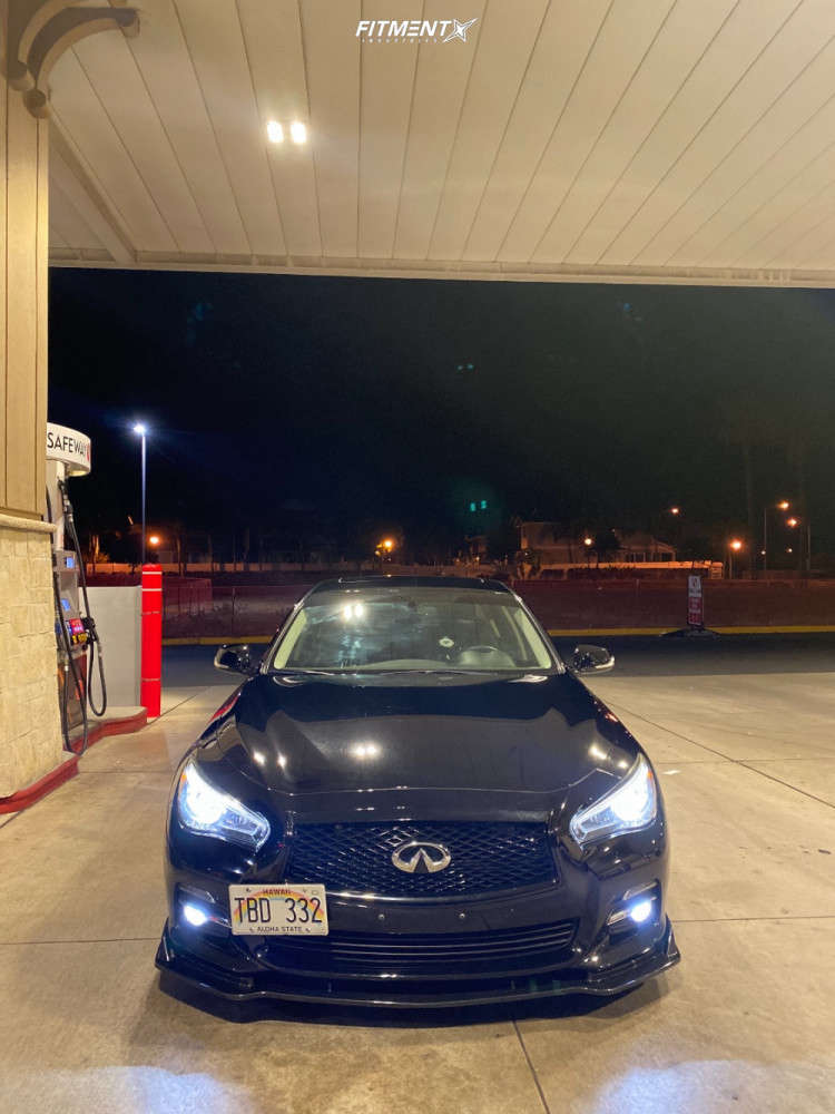 2017 INFINITI Q50 Premium with 19x9.5 ESR Sr08 and Kumho 235x35 on ...