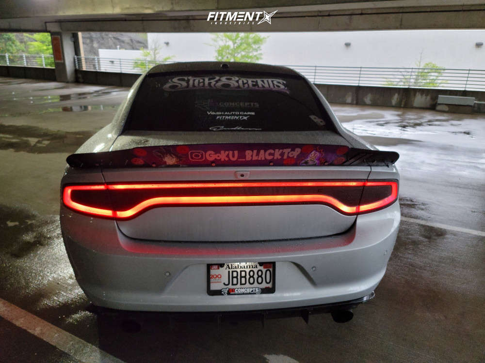 2019 Dodge Charger SXT with 20x8.5 Ravetti M13 and General 245x50 on ...