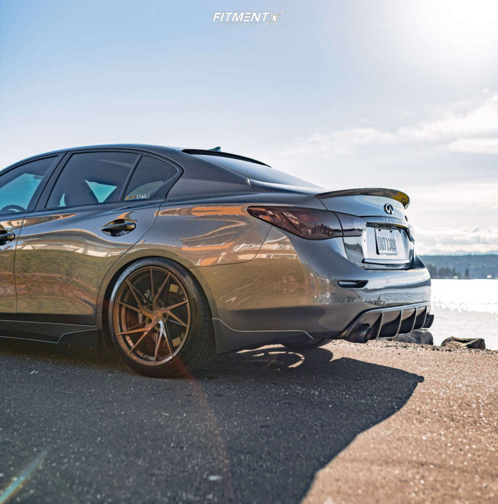 2014 INFINITI Q50 Hybrid Sport with 19x9.5 Vertini RFS1.9 and ...