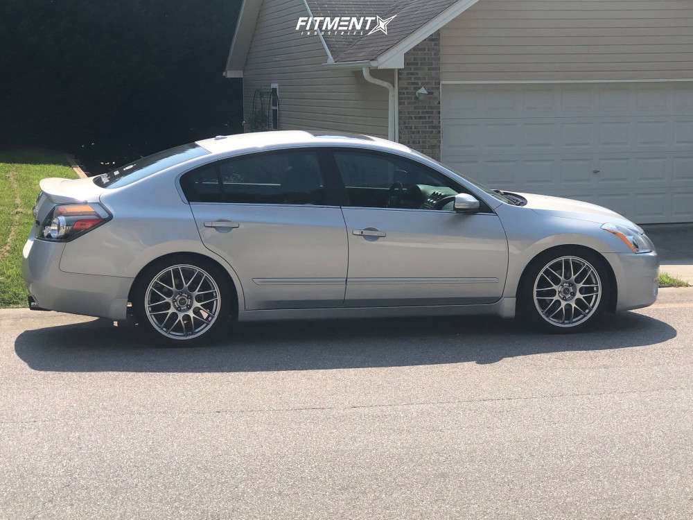 2012 Nissan Altima SR with 19x8.5 Drag Dr37 and Continental 245x40 on ...
