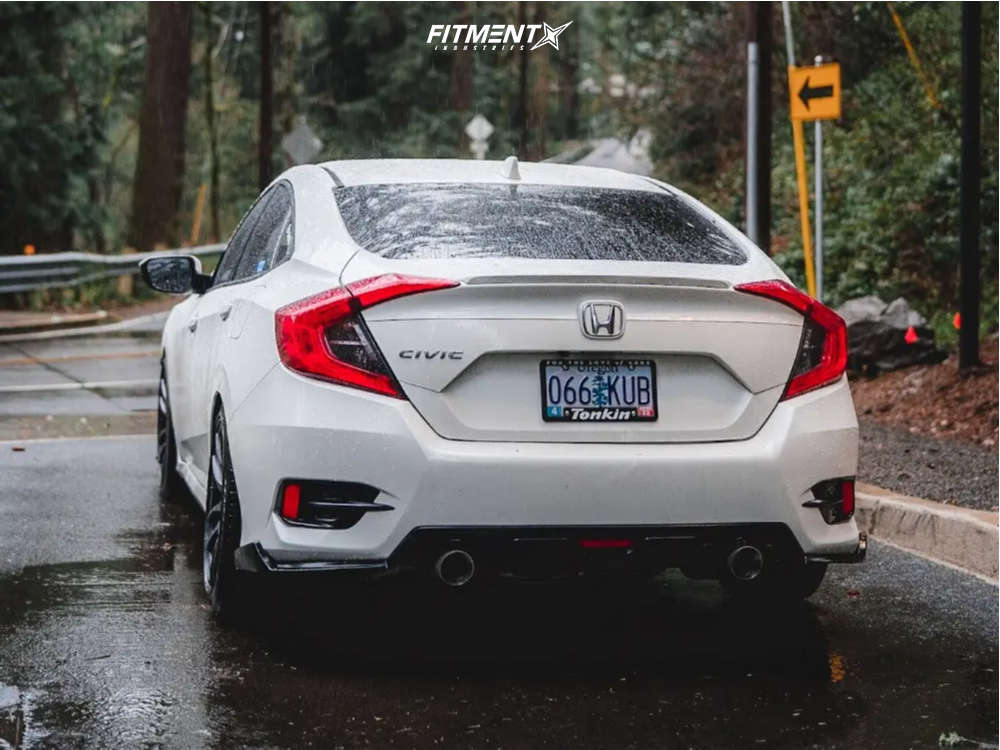 2017 Honda Civic EX-T with 18x8.5 AVID1 AV32 and Michelin 235x40 on ...