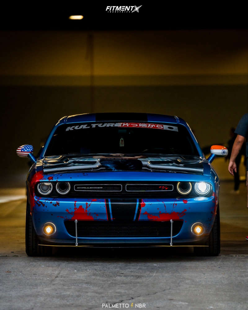 2015 Dodge Challenger R/T with 20x9 Ferrada CM1 and Atrezzo 245x45 on ...