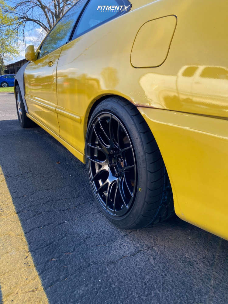 1999 Acura Integra GS-R with 16x8 XXR 530 and Nitto 205x40 on Coilovers ...