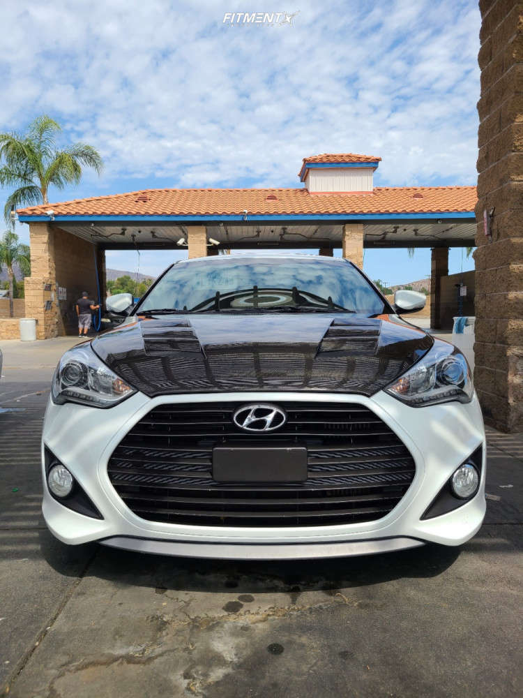 2015 Hyundai Veloster Turbo with 18x8.5 AVID1 AV20 and Federal 215x40 ...