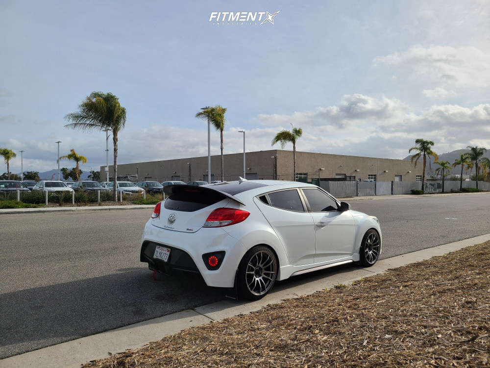 2015 Hyundai Veloster Turbo with 18x8.5 AVID1 AV20 and Federal 215x40 ...