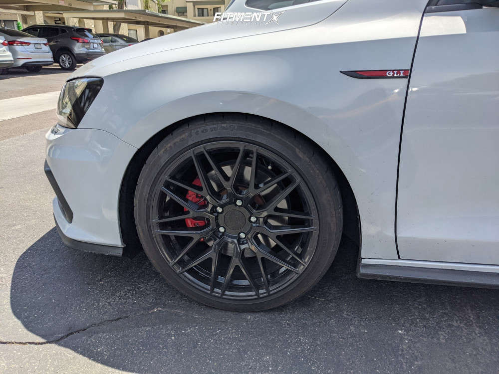 2017 Volkswagen Jetta GLI with 18x8.5 F1R F103 and Firestone 235x35 on ...