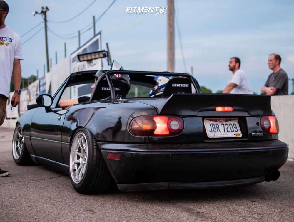 1994 Mazda Miata Base with 15x8 Konig Hypergram and Federal 195x45 on ...