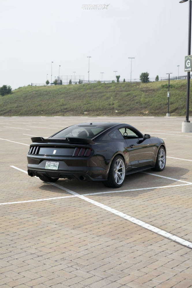 2017 Ford Mustang GT Premium with 20x9 Aodhan Aff7 and Nitto 275x35 on ...
