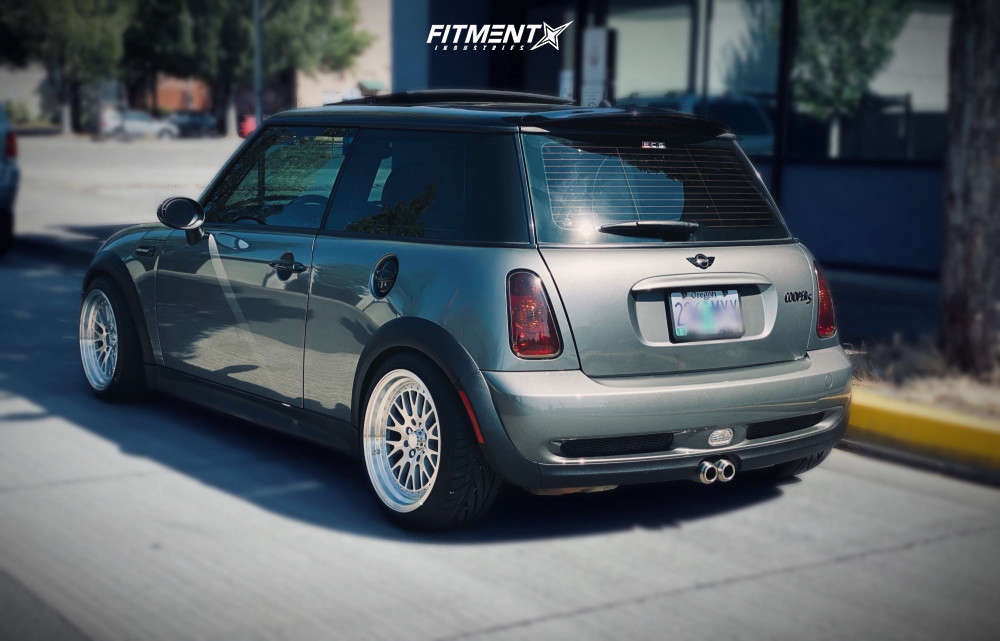 2004 Mini Cooper S with 16x8 AVID1 AV12 and Nitto 205x40 on Coilovers ...