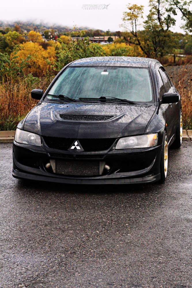 Stanced Evo 7
