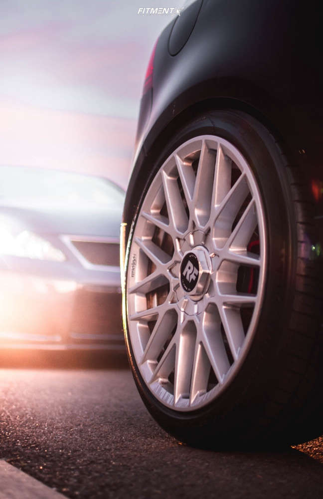 2006 Volkswagen GTI Base with 18x8.5 Rotiform Rse and Michelin 225x40 ...